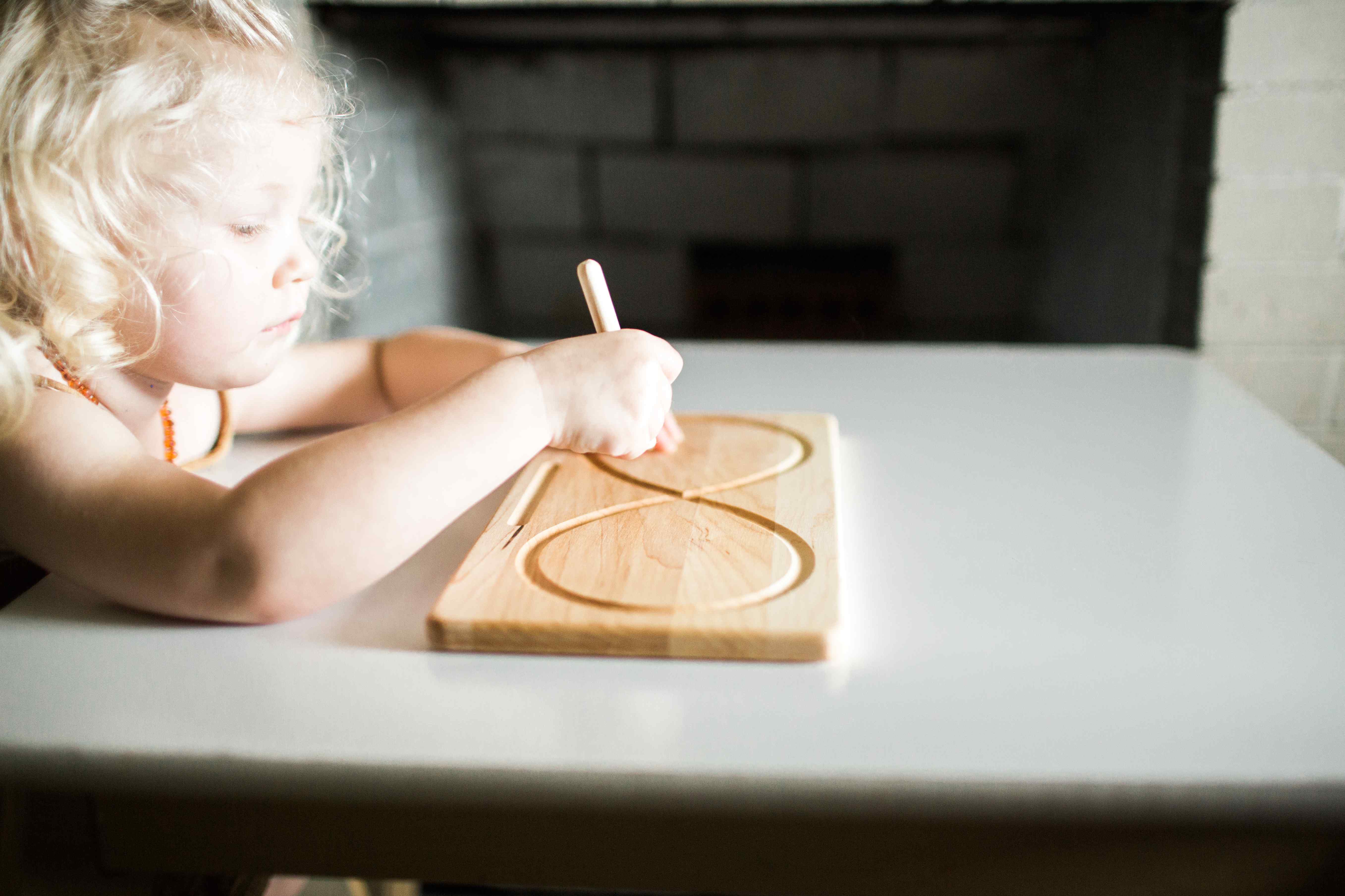 Figure Eight & Double Spiral Reversible Tracing Board – MirusToys